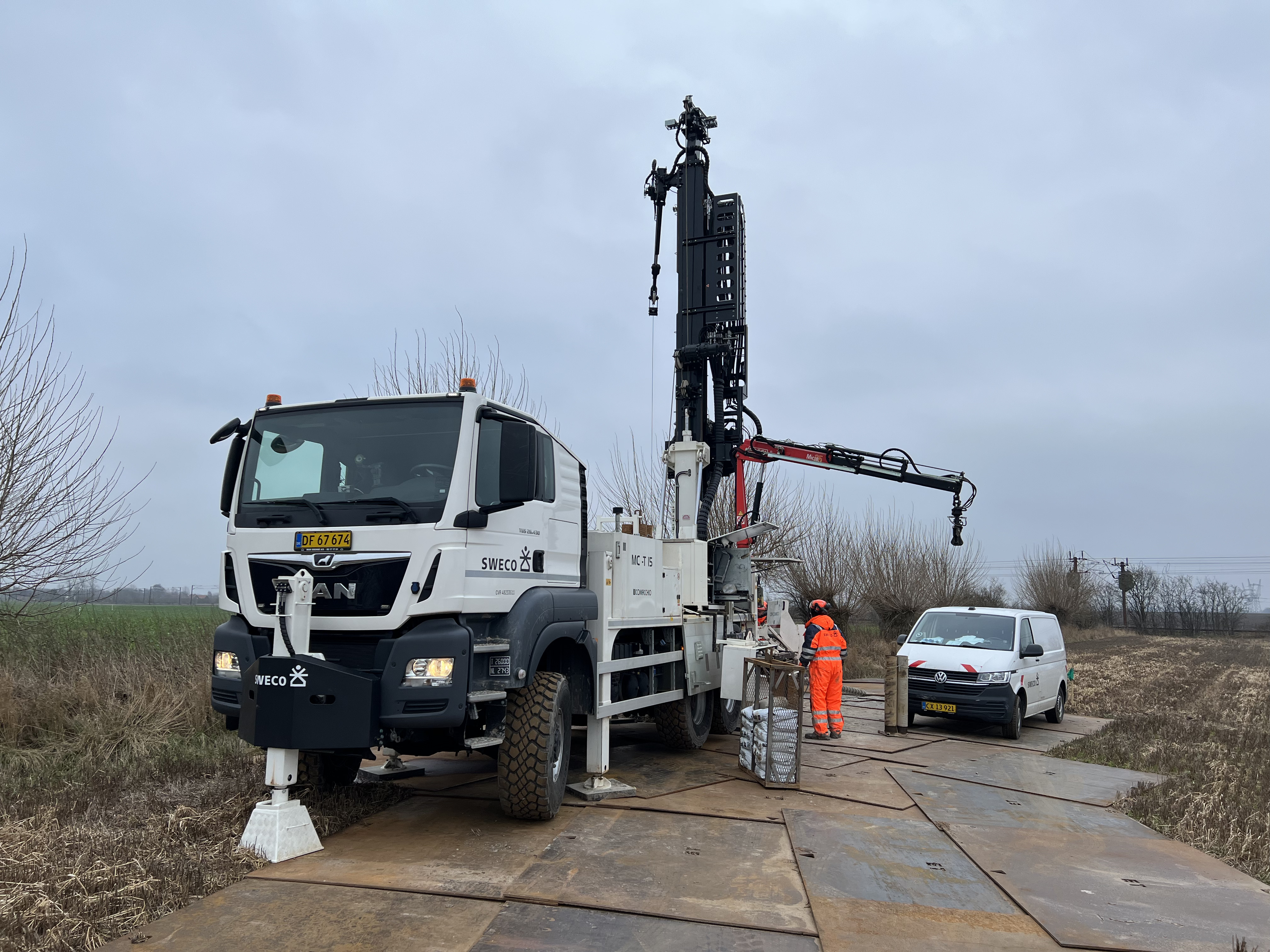 Comacchio Drilling Rigs - Lesanco ApS